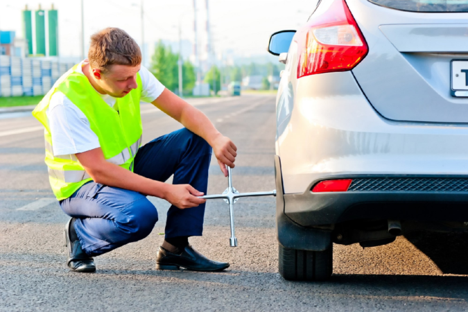 3 Things You Should Know About Roadside Service